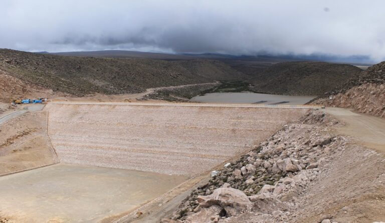 Tacna: Avanzan construcción de la represa Coltani clave para la gestión ...