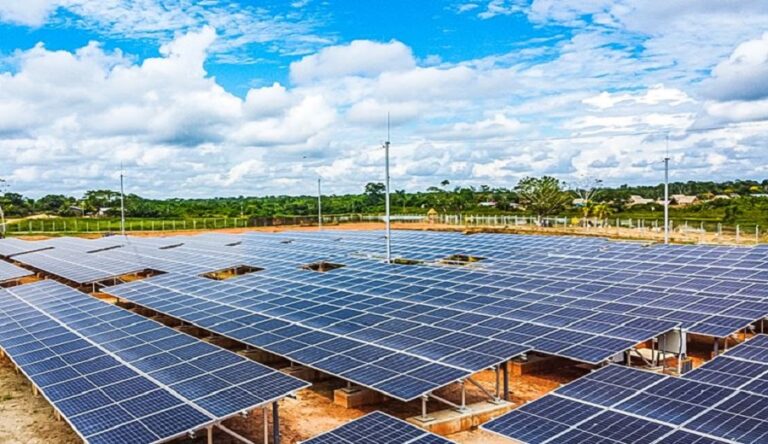 Generación solar en Perú alcanza 748 MW con 17 centrales en operación